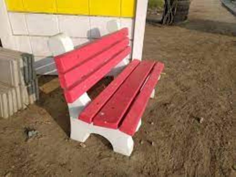 Concrete RCC Garden Bench, Color : Red, Seating Capacity : 3 Seater at ...