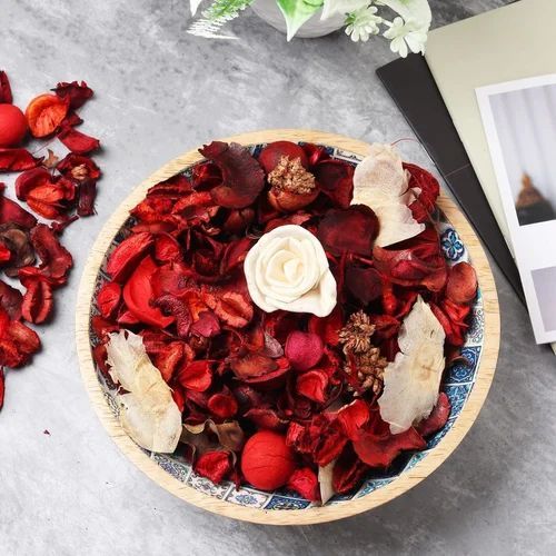 Dried Flowers Potpourri, Color : Multi-color, Packaging Type : Bag at ...