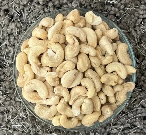 Dw Cashew Nuts, Grade Standard : Food Grade for Snacking Or Cooking at ...